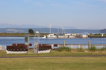 Everett (Jetty Island), USA - Kite Somewhere